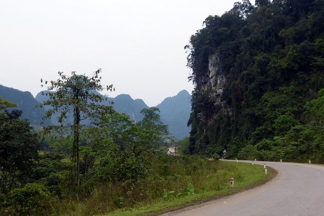 TOUR TO THE CAVES - Paradise & Dark caves from Dong hoi city - Itinerary Breakdown