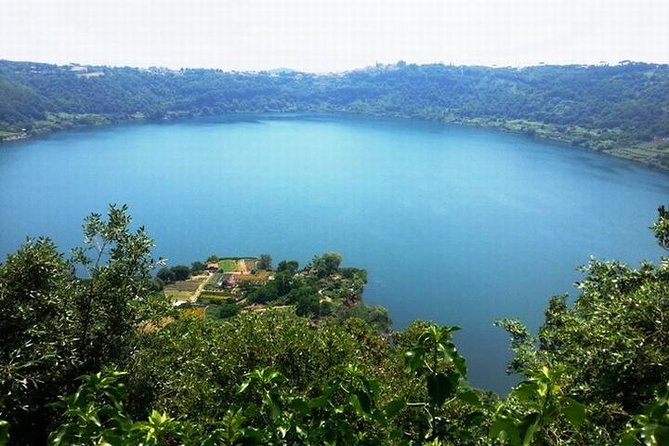 Tour to the Roman castles: Nemi, Ariccia and Castel Gandolfo, a day from Rome - FAQ