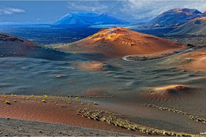 Tour to Timanfaya, La Geria and Laguna Verde for Cruise Passengers - Traveler Experiences and Feedback