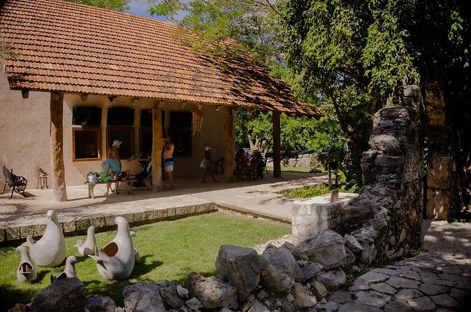 Tour to Uxmal and Hacienda Mucuyché included - The Sum Up