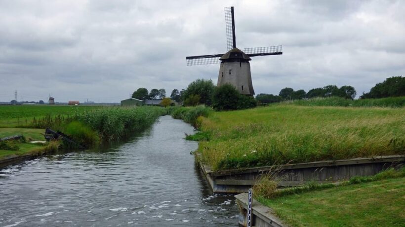 Tour to Windmills, Cheese, Clogs and Volendam from Amsterdam - FAQs