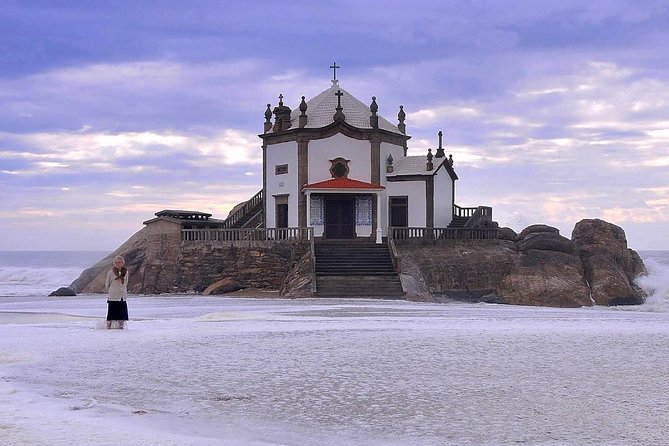 Tour / Transfer Lisbon Porto or Porto Lisbon - Exploring Portugal from Lisbon to Porto (or vice versa): A detailed review