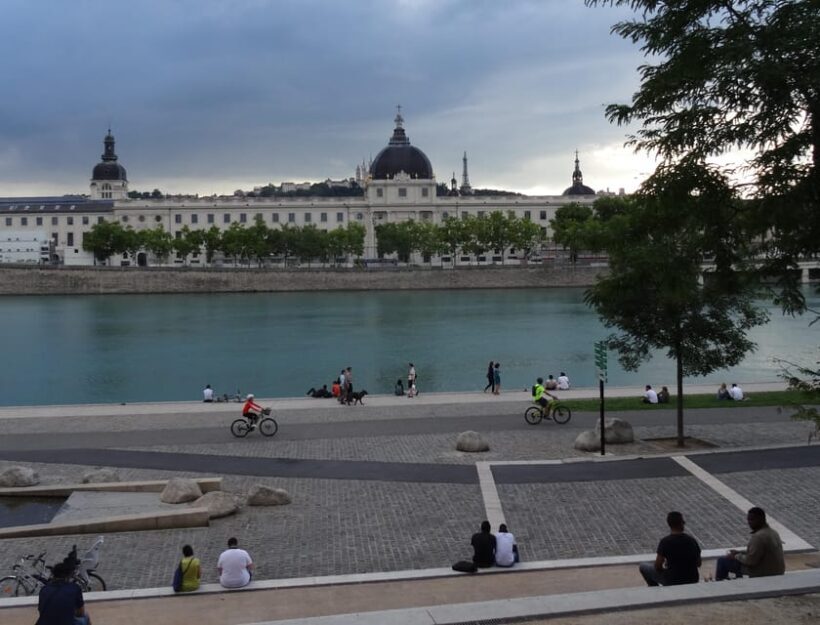 Tour with an Actor-Guide: The Revolution and the End of Lyon - Key Points