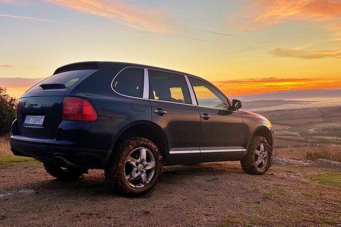 TOUR With an Electric Bike in Veliko Tarnovo - Capturing Scenic Overlooks for Breathtaking Photos