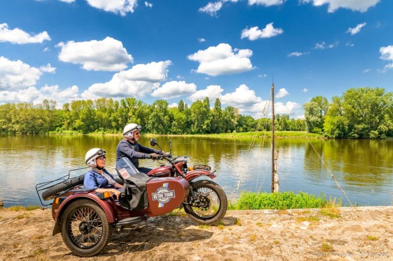 Tours: All of Loirevalley in a sidecar - Key Points