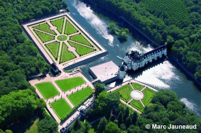 Tours/Amboise: Chambord, Chenonceau Day Trip & Wine Tasting - The Sum Up: Who Should Book This Tour?