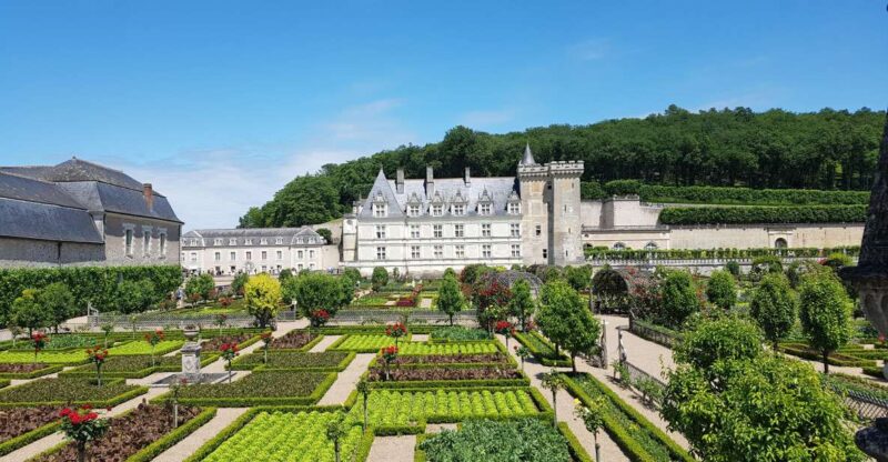 Tours: Chateaux Azay-le-Rideau and Villandry Morning Tour - FAQ