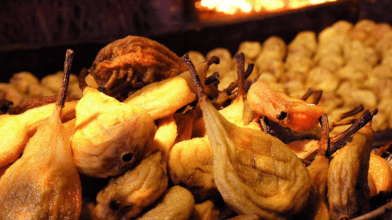 Tours gourmet food walking tour Discover Touraine's flavors - Key Points