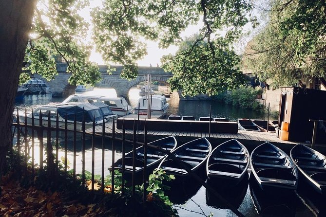 Tours of Oxford Private Walking Tours for the Discerning Traveler - The Town and Gown Relationship