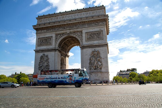 Tours of Paris and the Hauts-de-Seine in an Amphibious Bus - The Sum Up