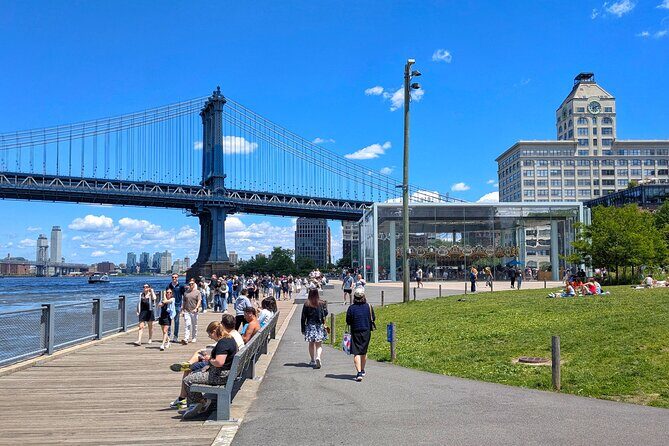 Tours_Brooklyn_Brooklyn Uncovered Iconic Views And Diverse Cultures_D22371 5538650P2 Review - Moving into Williamsburg and Bushwick