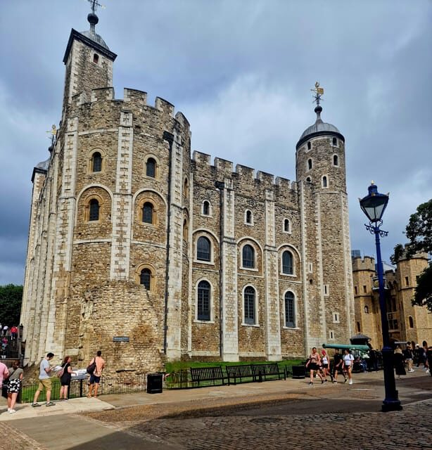 Tower of London Crown Jewels and English Royal History Tour - An In-Depth Look at the Experience
