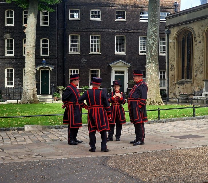 Tower of London Crown Jewels and English Royal History Tour - The Value for the Price