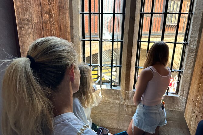 Tower of London for Kids & Families Private Guided Tour With Pre-Booked Tickets - Customer Reviews and Feedback