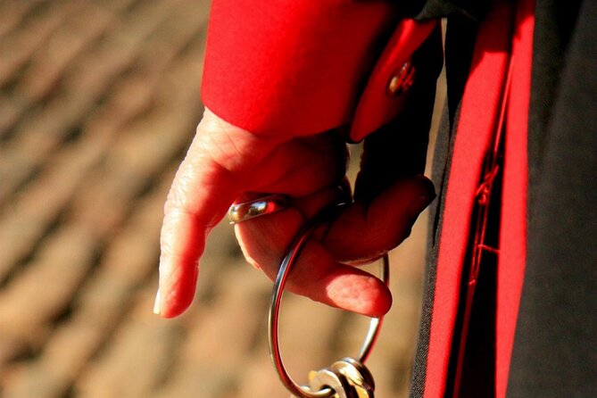 Tower of London Private Walking Tour - Tour Features