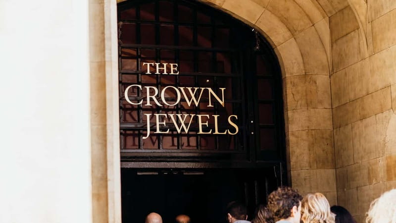 Tower of London Tour with Crown Jewels, plus River Cruise - The Practical Side: What to Expect