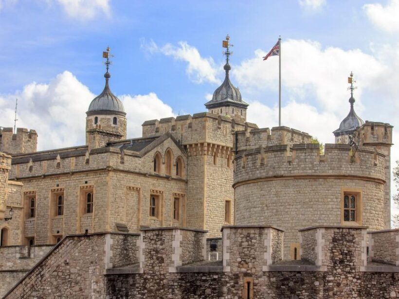 Tower of London Tour with Private Guide, Tickets, Pickup - Transportation and Logistics