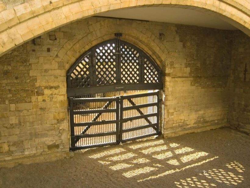 Tower of London Tour with Private Guide, Tickets, Pickup - Who Would Love This Tour?
