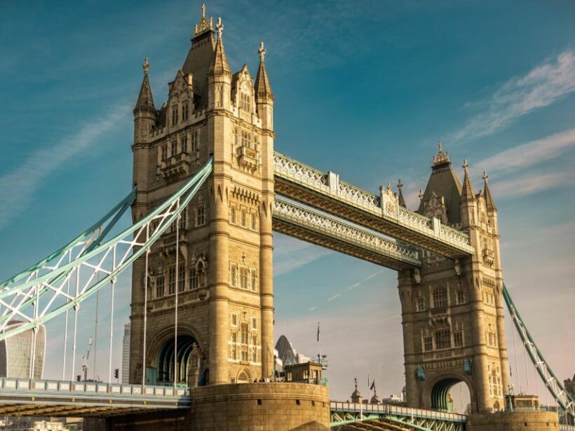 Tower of London Tour with Private Guide, Tickets, Pickup - The Sum Up