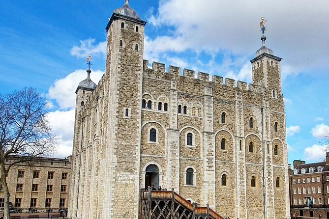 Tower of London with Audio Guide Tour - Introduction: A Deep Dive into Londons Iconic Fortress