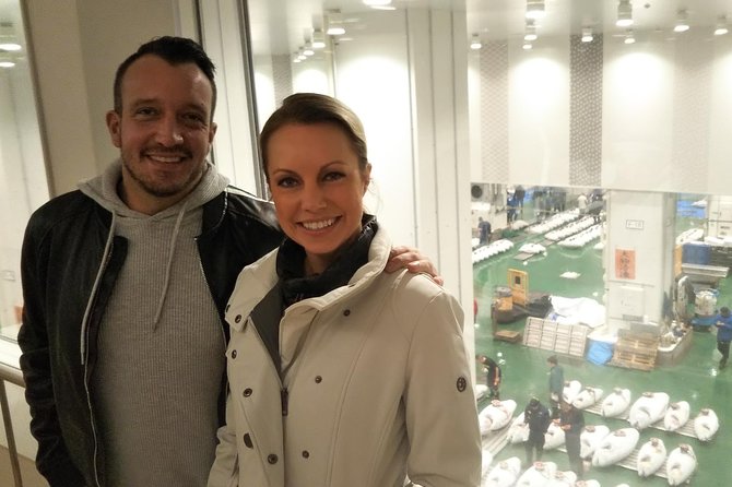 Toyosu Market Morning Tuna Auction and Tsukiji Food Tour with Licensed Guide - Key Points