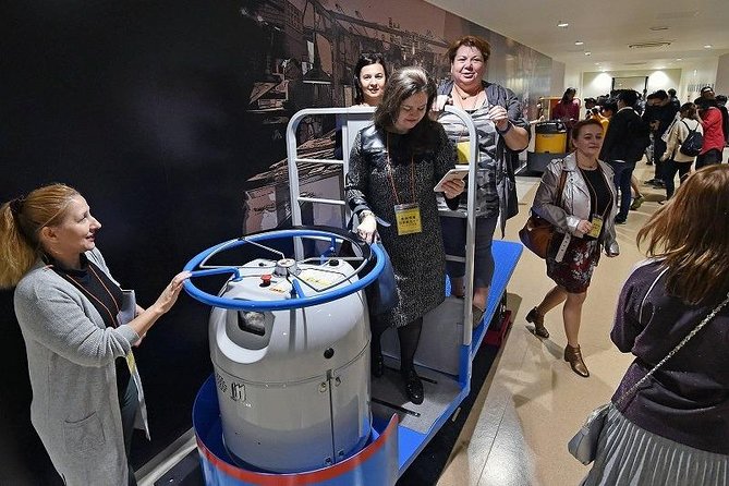 Toyosu Market Morning Tuna Auction and Tsukiji Food Tour with Licensed Guide - The Logistics: A Well-Organized and Intimate Experience