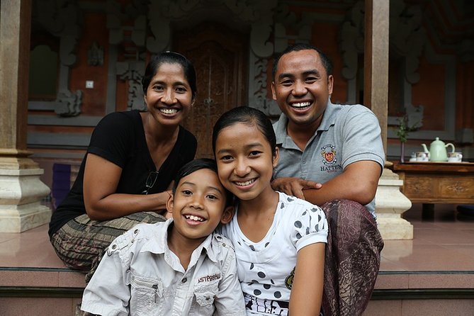 Traditional Balinese Meal in Ubud in Dewa's Family Village Home - FAQ