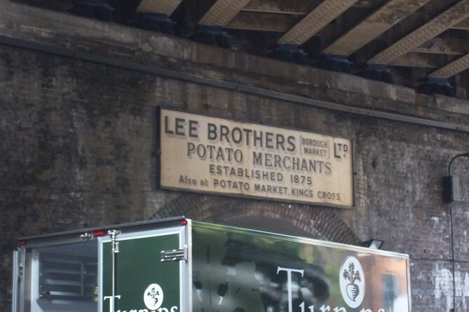 Traditional English Walking Food Tour With London Food Tours - Savoring English Classics