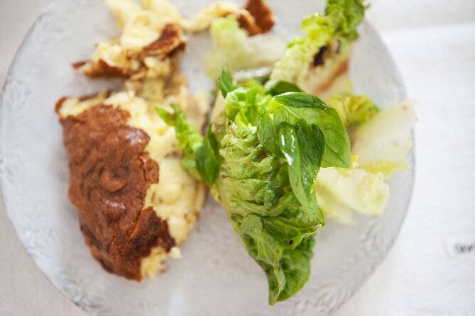 Traditional French Soufflé Cooking Class in Paris in a Local Home - Key Points