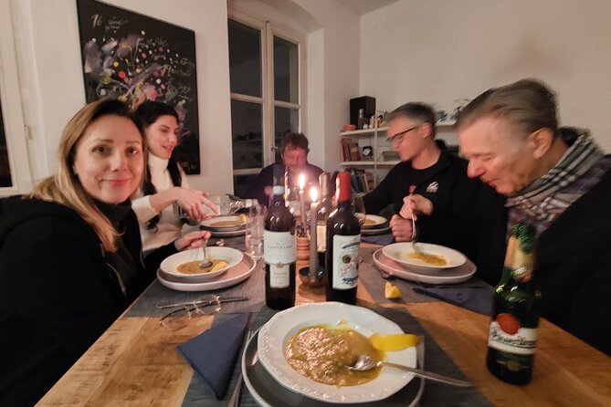 Traditional German Dinner with Live Sax Performance in Berlin - Key Points