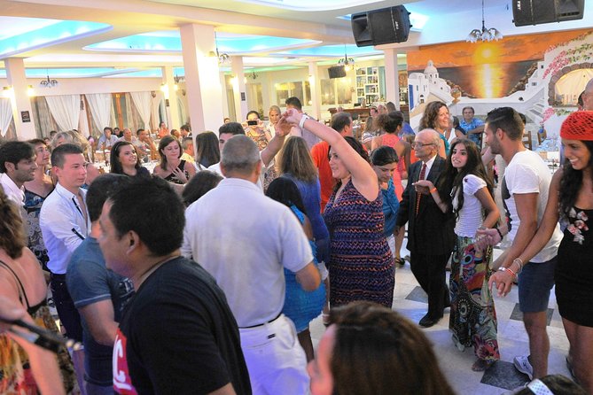 Traditional Greek Night Live Music & Dinner Show in Santorini - Final Thoughts