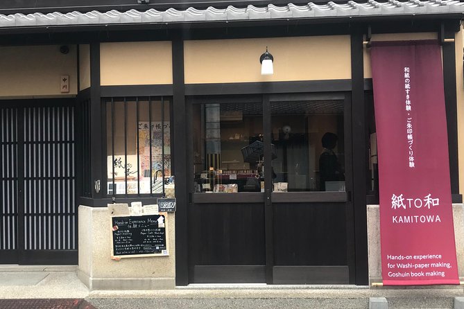 Traditional Japanese Washi Papermaking- Kyoto Morning - Exploring the Washi Papermaking Tradition