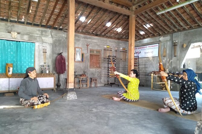 Traditional Javanese Archery Class - The setting and location