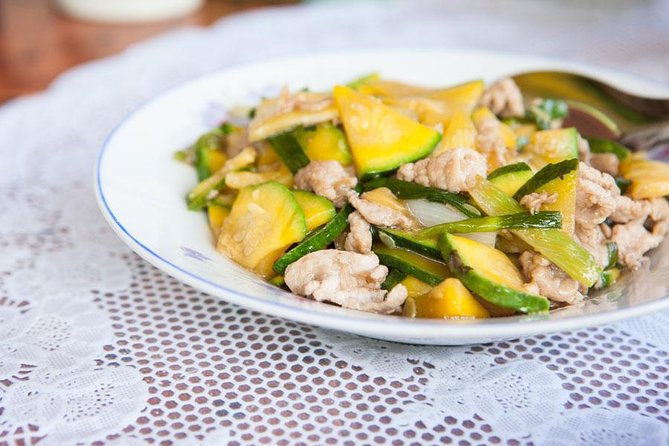 Traditional Market Tour and Private Laotian Cooking Class with a Local - Who Should Consider This Tour?