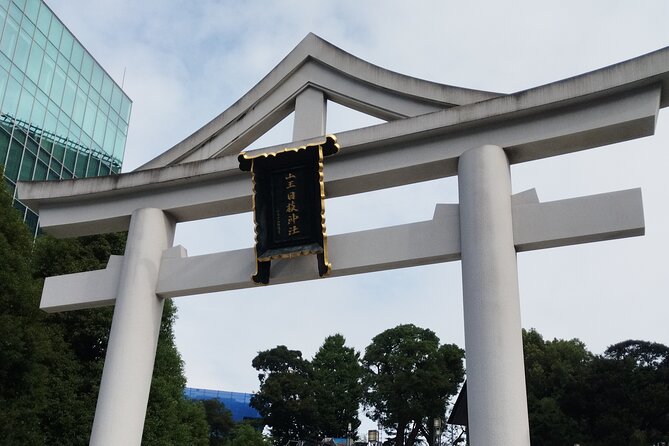 Traditional Morning Walking Tour With a Local Guide - Key Points