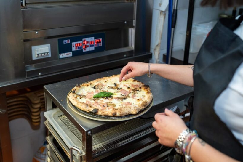 Traditional Pizza Cooking Class - Key Points