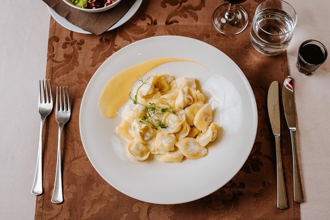 Traditional Slovenian Dinner and Show - Entertainment and Activities