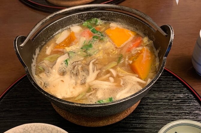 Train and Taxi Grape Temple and Winery Tour in Yamanashi - Meeting and Pickup