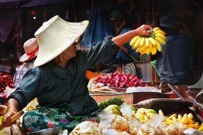 Train & Floating Market Food Adventure + Scenic train ride - Authenticity & Cultural Insights