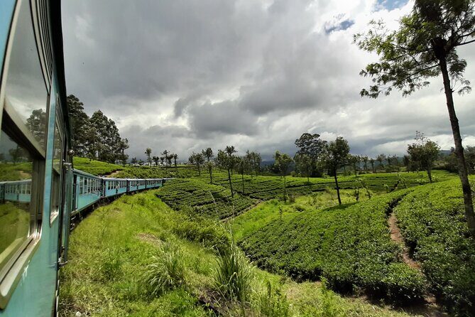 Train from Colombo to Kandy - Key Points
