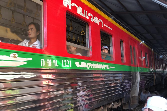 Train Market and Floating Market half day tour - Who Will Love This Tour?