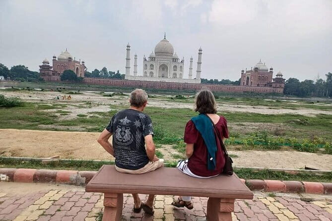Train Station to Train station Gatimaan Express Tour Agra - Key Points