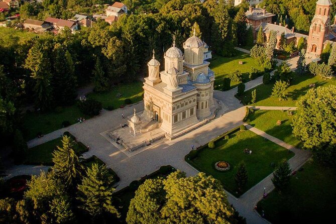 Transfagarasan Road & Bâlea Lake - Private Tour From Bucharest - Exploring the Transfagarasan Highway