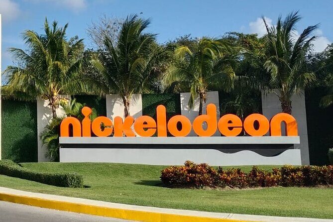 Transfer Airport to Hotel Nickelodeon from 1 to 8 persons - A Detailed Look at the Transfer Experience