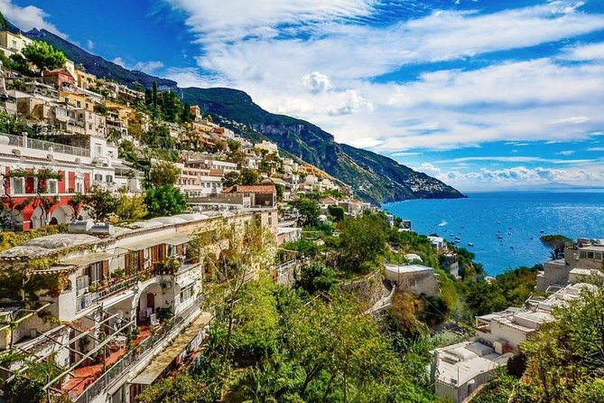 Transfer Amalfi Coast with stop and wait 2 hours Pompeii or Herculaneum or Vesuvius - The Experience: What Travelers Can Expect