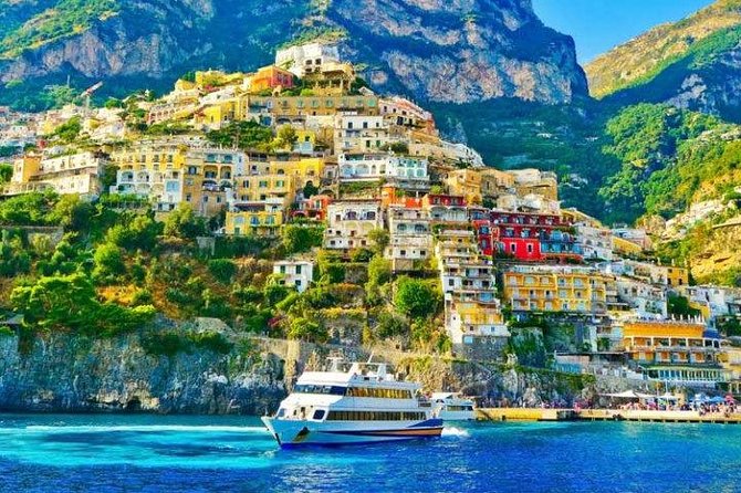 Transfer Amalfi Coast with stop and wait 2 hours Pompeii or Herculaneum or Vesuvius - The Sum Up