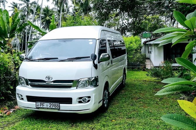 Transfer between Colombo Airport (CMB) and The Golden Ridge Hotel, Nuwara Eliya - Who Is This Transfer Best For?
