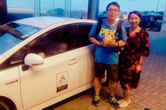 Transfer between Colombo (CMB) Airport and Galle Face Hotel - What to Expect: A Closer Look at the Transfer Experience