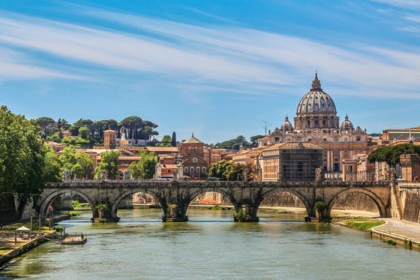 Transfer Between Florence and Rome with Sightseeing Stop - FAQ