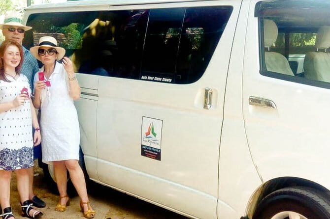 Transfer: Colombo Airport (CMB) and Movenpick Hotel, Colombo - FAQ